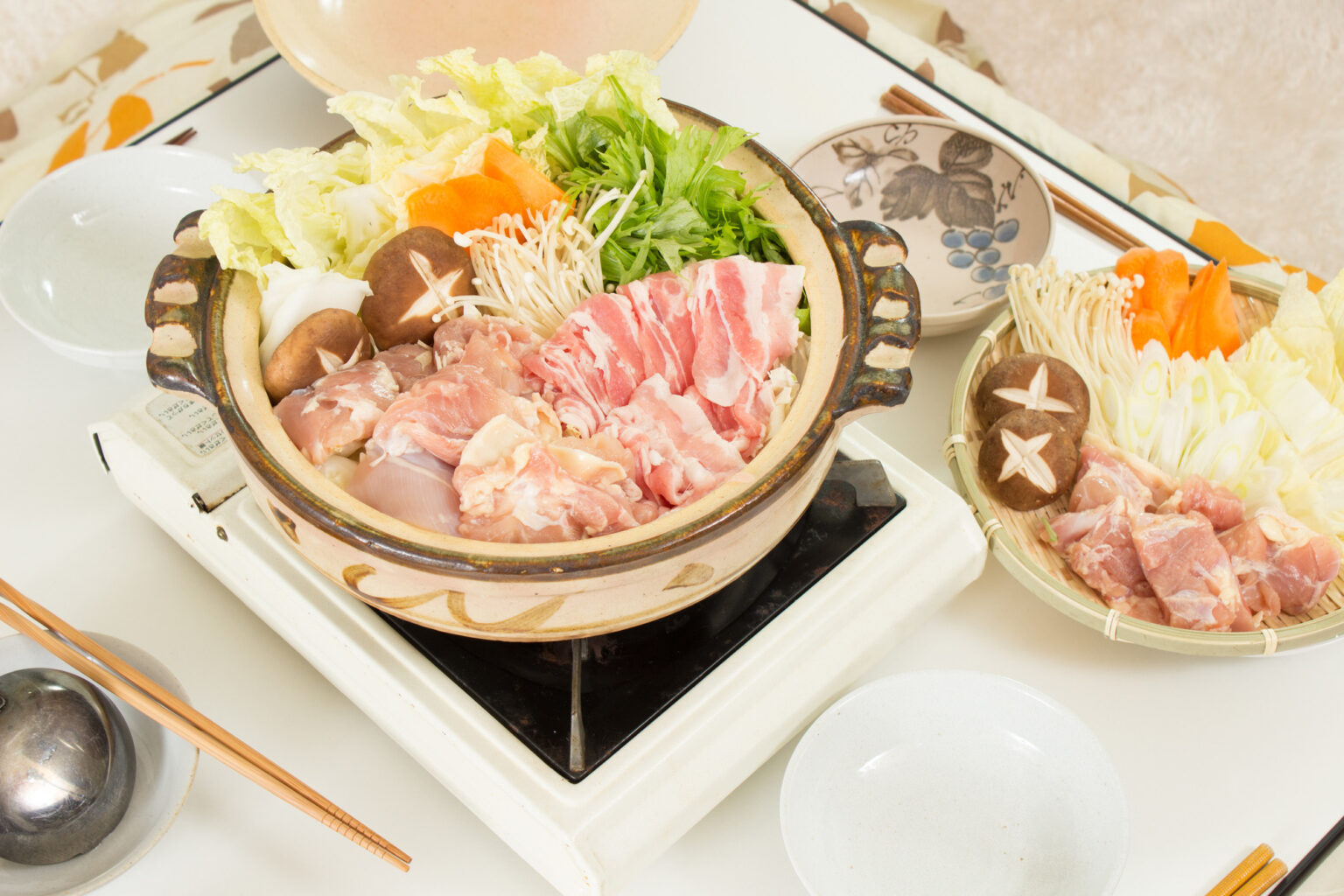 Nabe: Famous Hot Pot Flavors To Try in Japan - Savvy Tokyo